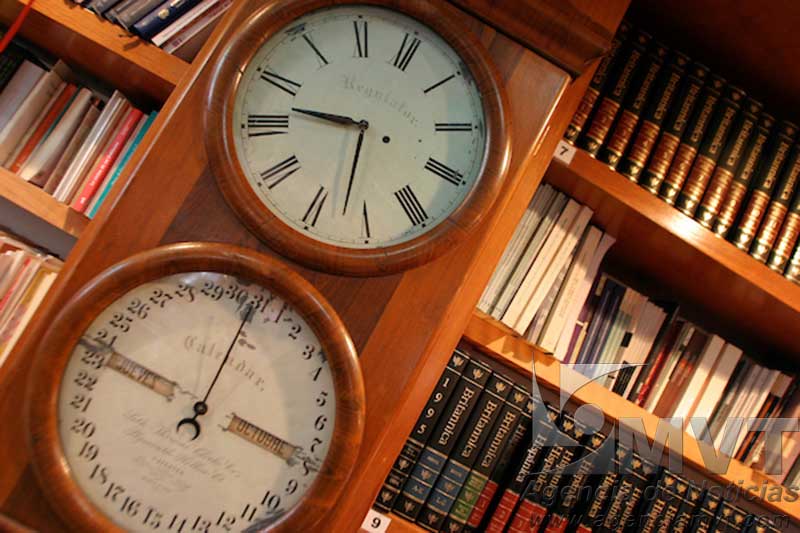 Hoy se debe retrasar el reloj una hora