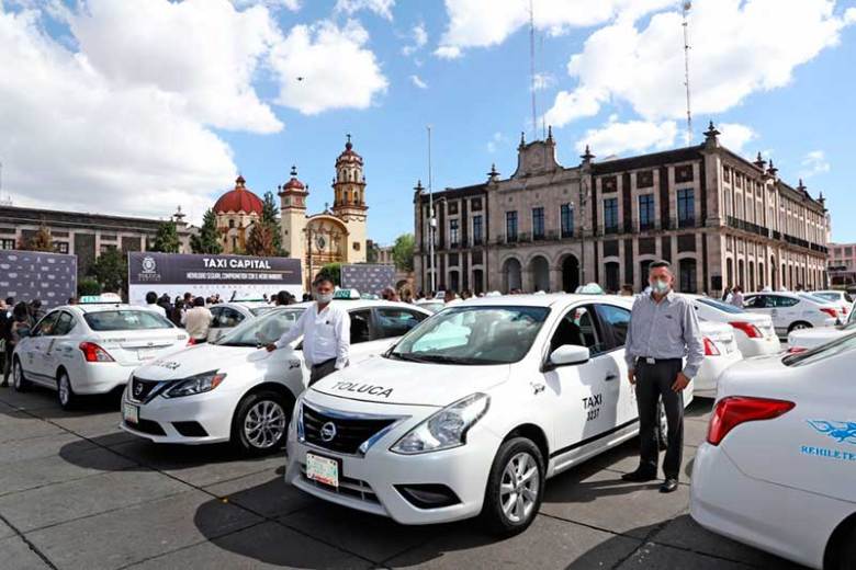 En Toluca entra en operación el sistema "Taxi Capital"