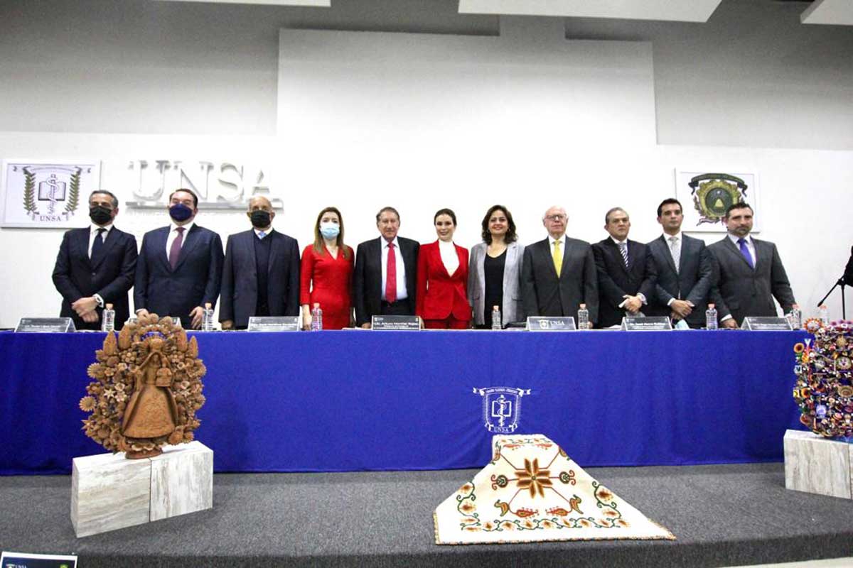 Karla Lizette Cortés es rectora de la Universidad de la Salud UNSA