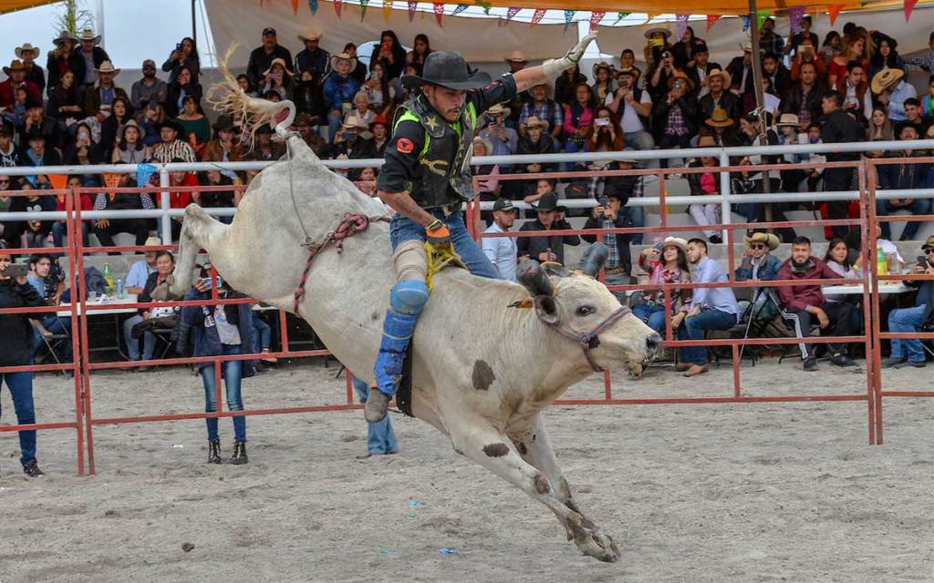 ¡Saca las botas y el sombrero! Asiste al gran jaripeo en Atlacomulco