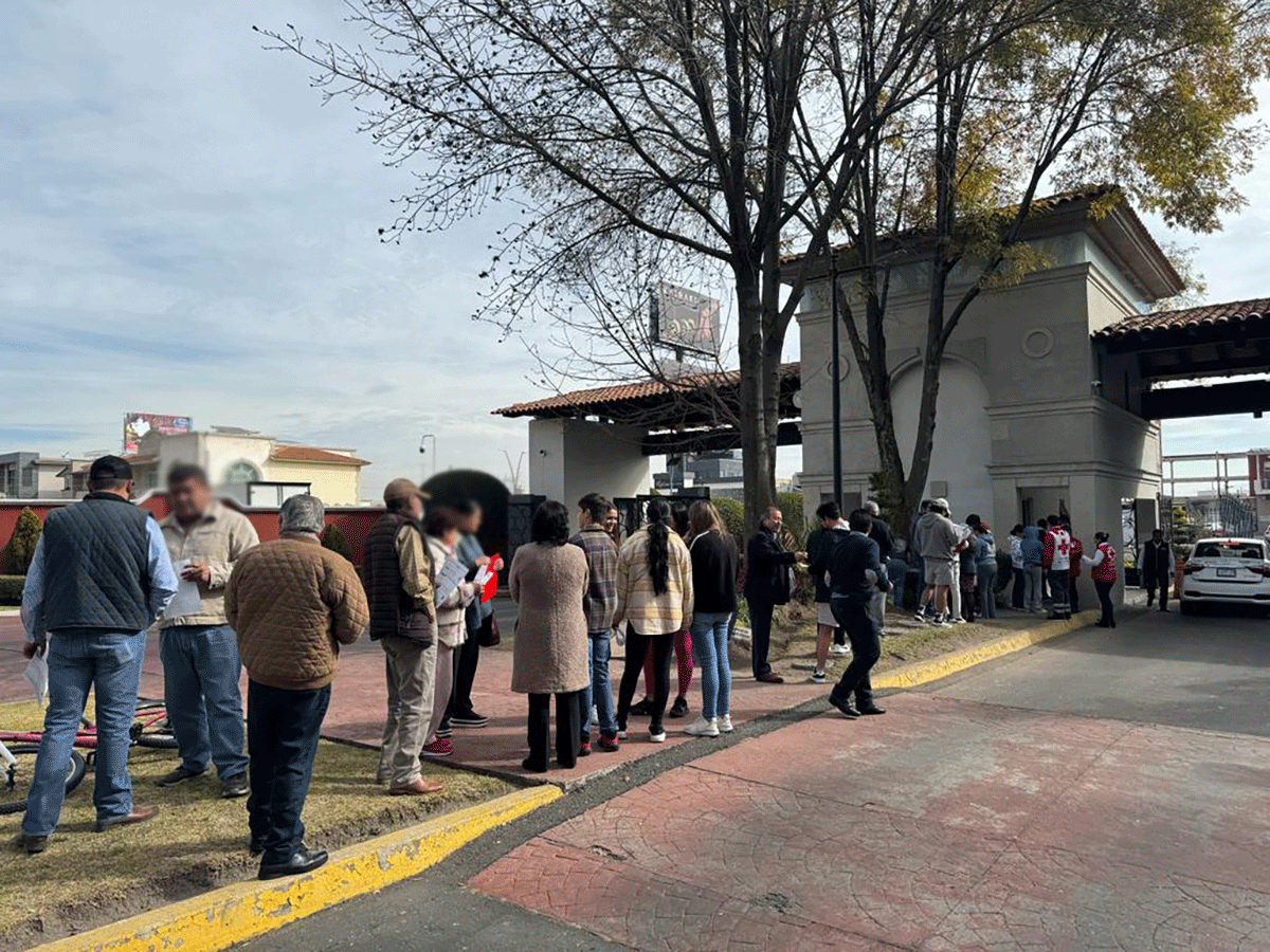 Acerca Cruz Roja la vacuna de Pfizer contra Covid-19 a los vecinos del ...