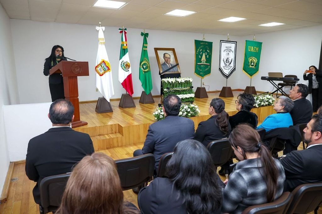 UAEMéx conmemora 60 aniversario luctuoso de Isidro Fabela Alfaro
