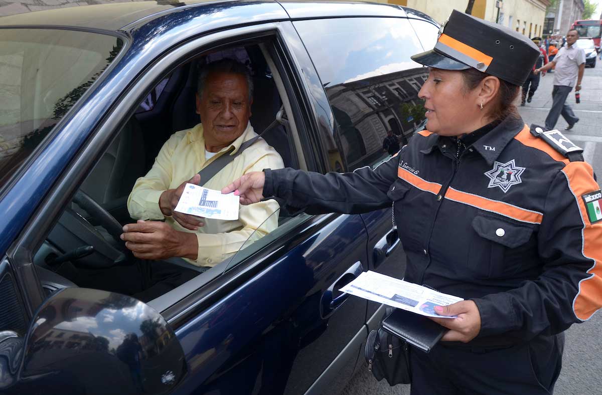 Toluca condona multas y recargos por infracciones de tránsito