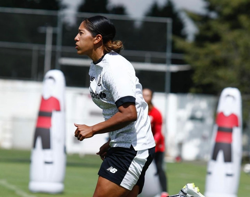 Diablas buscan rugir en casa ante el América: Mitsy Ramírez promete ...