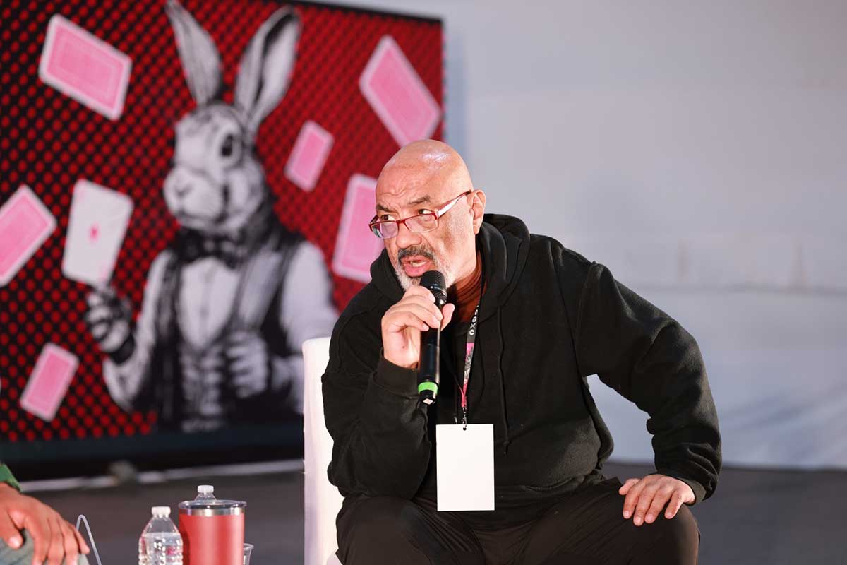 Edgar Clement comparte su visión sobre la narrativa gráfica mexicana en ...