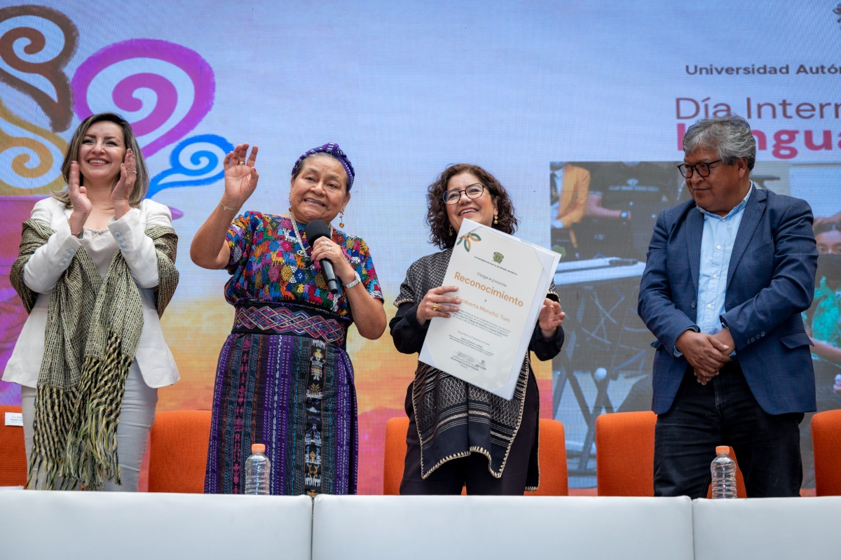 Rigoberta Menchú impulsa en la UAEMéx la visión multicultural como ...