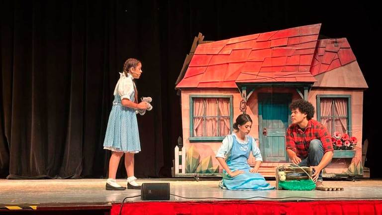 El arte que transforma vidas: “El Mago de Oz” conquista al público y ...